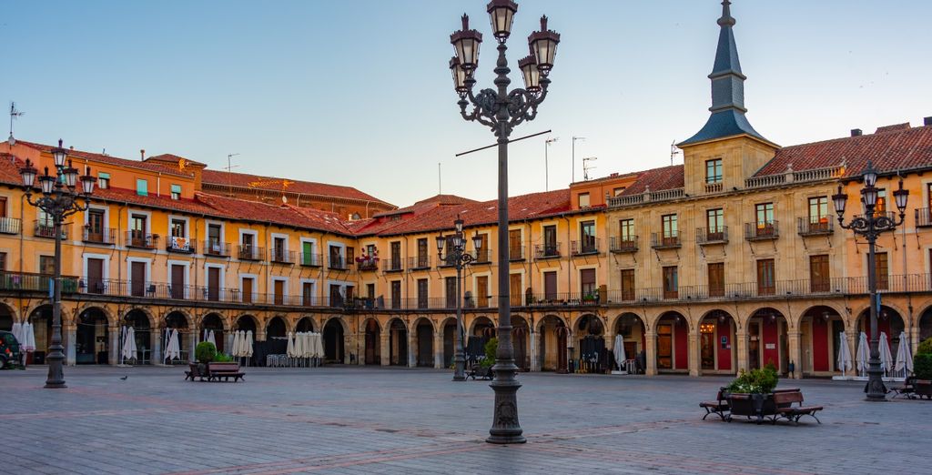 Escapada a León: guía completa con itinerarios, patrimonio y naturaleza ...