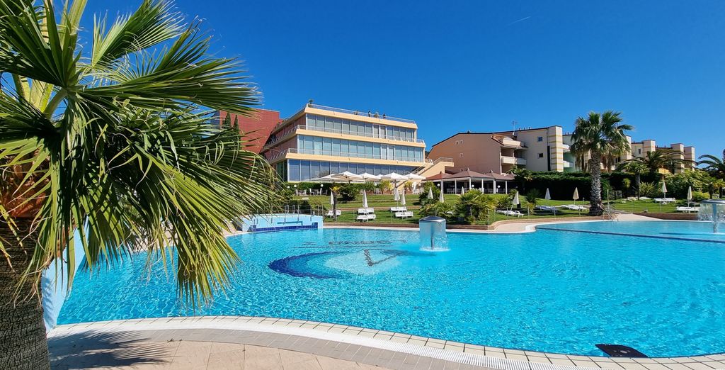 Loano 2 Village 4* - Ligurië - Tot -70% | Voyage Privé