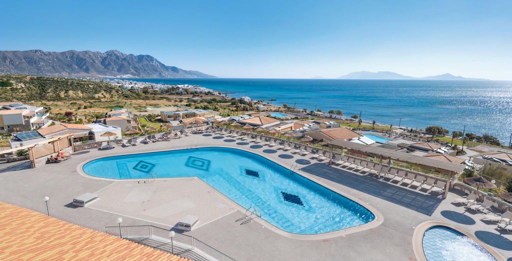 Grand Blue Kos 5* - Kos - Up to 70% off | Voyage Privé