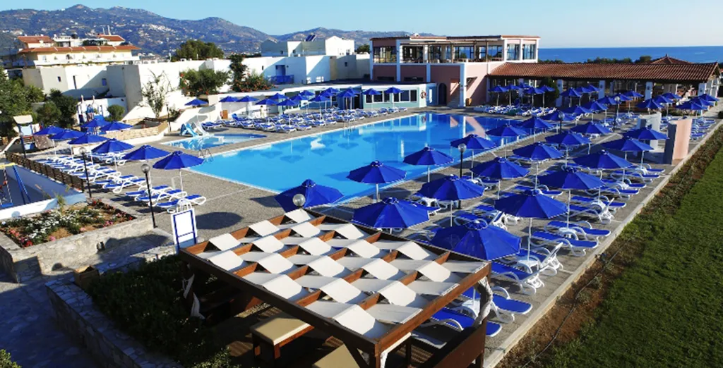 Dolphin Bay 4* - Crete - Up to 70% off | Voyage Privé